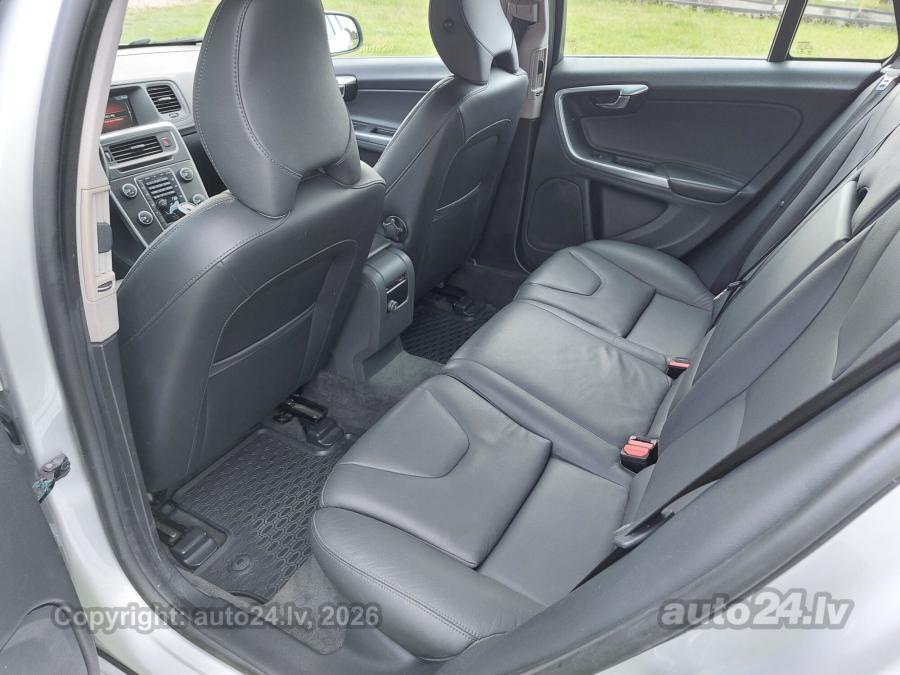 Серый Вольво B60 2015 в Таллин, объемом двигателя 2.40 л и пробегом 172 тыс. км за 8990 €, фото 11 на AUTOMOTO.COM.LV