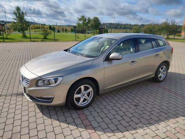 Volvo V60 2015 in Riga on AUTOMOTO.COM.LV Grey Volvo V60 2015 in Riga, with an engine capacity of 2.00 L and mileage of 329 thousand km for 7500 €, photo 1 on AUTOMOTO.COM.LV