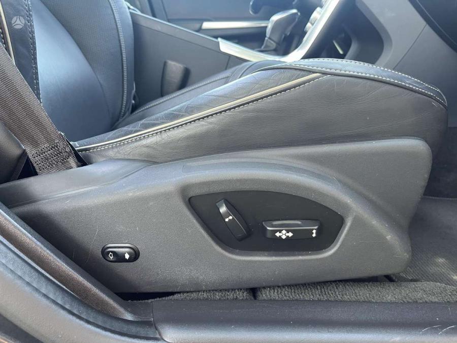 Pelēks Volvo V60 2015 Prienai, ar dzinēja tilpumu 2.40 L un nobraukumu 260 tūkst. km par 7750 €, foto 14 vietnē AUTOMOTO.COM.LV