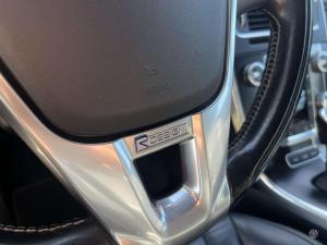Pelēks Volvo V60 2015 Prienai, ar dzinēja tilpumu 2.40 L un nobraukumu 260 tūkst. km par 7750 €, foto 23 vietnē AUTOMOTO.COM.LV