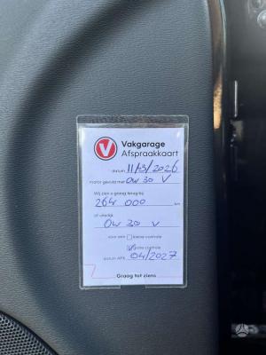 Pelēks Volvo V60 2015 Prienai, ar dzinēja tilpumu 2.40 L un nobraukumu 260 tūkst. km par 7750 €, foto 31 vietnē AUTOMOTO.COM.LV