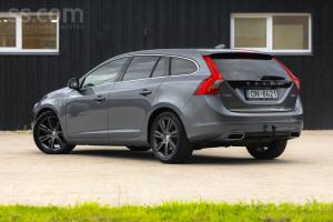 Серый Вольво B60 2015 в Елгава, объемом двигателя 2.40 л и пробегом 248 тыс. км за 10900 €, фото 5 на AUTOMOTO.COM.LV