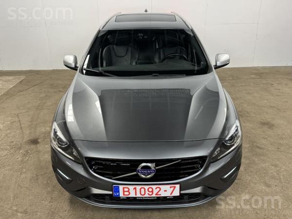 Pelēks Volvo V60 2015 Jūrmala, ar dzinēja tilpumu 2.40 L un nobraukumu 343 tūkst. km par 9450 €, foto 4 vietnē AUTOMOTO.COM.LV
