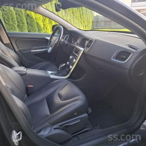 Серый Вольво B60 2015 в Елгава, объемом двигателя 2.00 л и пробегом 278 тыс. км за 5900 €, фото 10 на AUTOMOTO.COM.LV