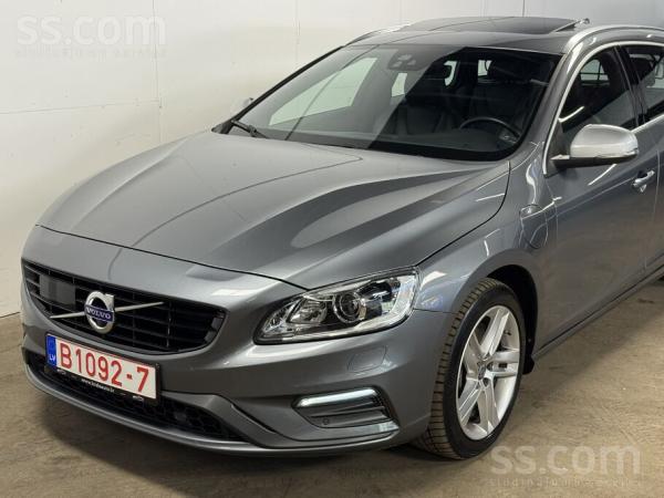 Pelēks Volvo V60 2015 Jūrmala, ar dzinēja tilpumu 2.40 L un nobraukumu 343 tūkst. km par 9450 €, foto 7 vietnē AUTOMOTO.COM.LV