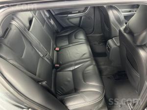 Grey Volvo V60 2015 in Jurmala, with an engine capacity of 2.40 L and mileage of 343 thousand km for 9450 €, photo 20 on AUTOMOTO.COM.LV