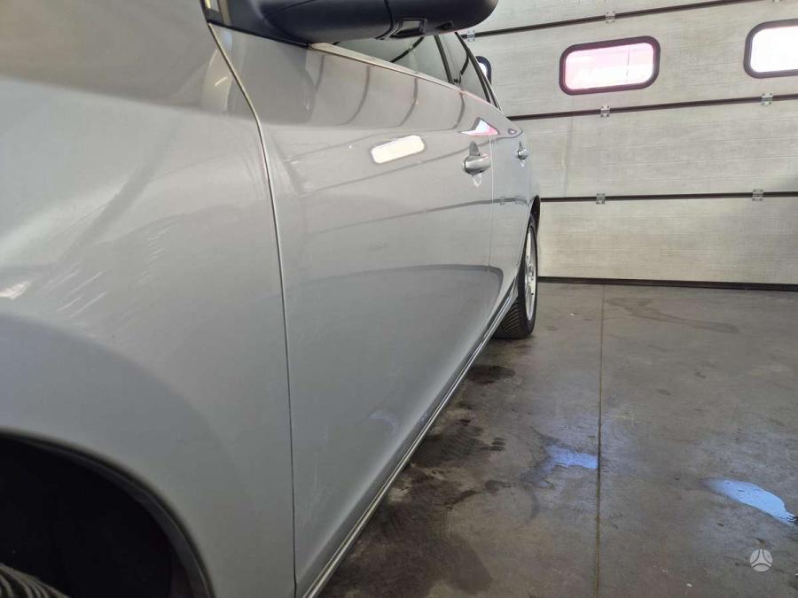 Pelēks Volvo V60 2015 Raseiniai, ar dzinēja tilpumu 1.98 L un nobraukumu 318 tūkst. km par 4700 €, foto 11 vietnē AUTOMOTO.COM.LV