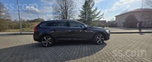Pelēks Volvo V60 2016 Aizkraukle, ar dzinēja tilpumu 2.40 L un nobraukumu 162 tūkst. km par 9200 €, foto 6 vietnē AUTOMOTO.COM.LV
