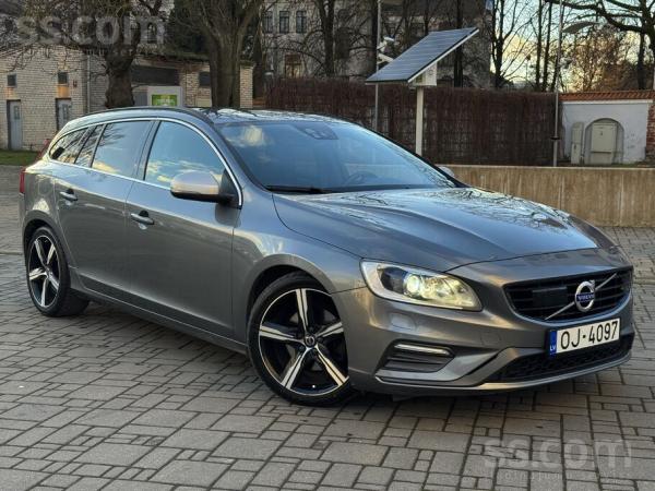 Pelēks Volvo V60 2016 Jelgava, ar dzinēja tilpumu 2.00 L un nobraukumu 262 tūkst. km par 11700 €, foto 2 vietnē AUTOMOTO.COM.LV