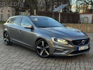 Grey Volvo V60 2016 in Jelgava, with an engine capacity of 2.00 L and mileage of 262 thousand km for 11700 €, photo 2 on AUTOMOTO.COM.LV