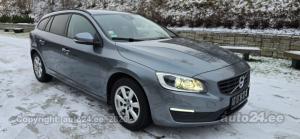 Pelēks Volvo V60 2016 Rakvere, ar dzinēja tilpumu 2.00 L un nobraukumu 198 tūkst. km par 9990 €, foto  vietnē AUTOMOTO.COM.LV