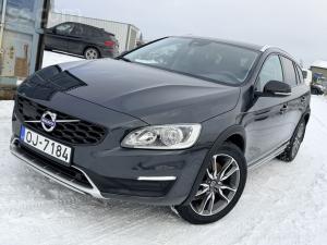 Pelēks Volvo V60 2016 Rīga, ar dzinēja tilpumu 2.00 L un nobraukumu 256 tūkst. km par 11995 €, foto 25 vietnē AUTOMOTO.COM.LV