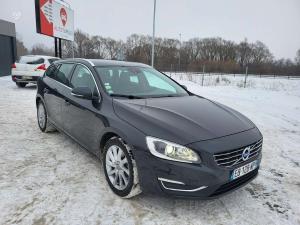 Grey Volvo V60 2016 in Taurage, with an engine capacity of 1.97 L and mileage of 262 thousand km for 6500 €, photo  on AUTOMOTO.COM.LV