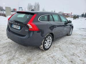 Pelēks Volvo V60 2016 Tauragė, ar dzinēja tilpumu 1.97 L un nobraukumu 262 tūkst. km par 6500 €, foto 5 vietnē AUTOMOTO.COM.LV