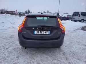 Pelēks Volvo V60 2016 Tauragė, ar dzinēja tilpumu 1.97 L un nobraukumu 262 tūkst. km par 6500 €, foto 6 vietnē AUTOMOTO.COM.LV