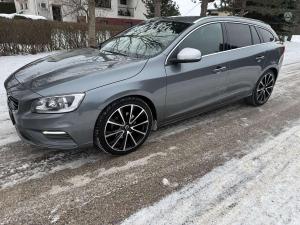 Grey Volvo V60 2016 in Alytus, with an engine capacity of 1.98 L and mileage of 281 thousand km for 6599 €, photo 4 on AUTOMOTO.COM.LV