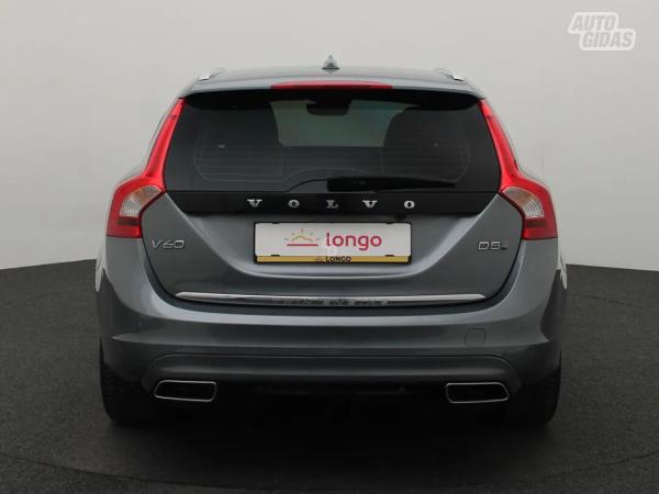 Grey Volvo V60 2016 in Vilnius, with an engine capacity of 2.40 L and mileage of 171 thousand km for 11799 €, photo 5 on AUTOMOTO.COM.LV