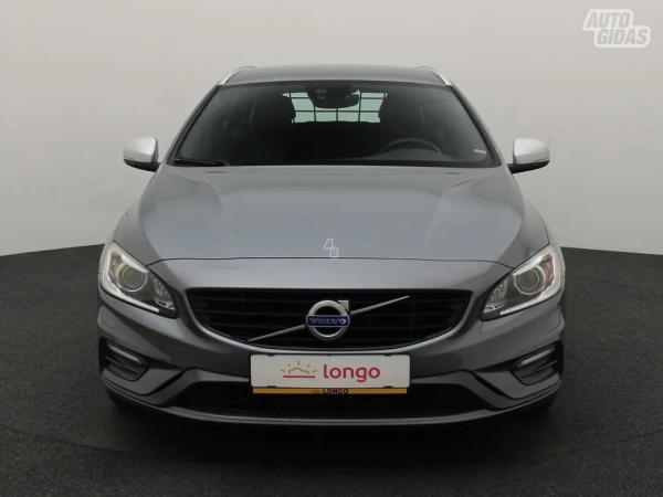 Grey Volvo V60 2016 in Vilnius, with an engine capacity of 2.00 L and mileage of 205 thousand km for 11699 €, photo 3 on AUTOMOTO.COM.LV