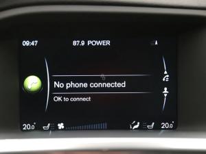 Grey Volvo V60 2016 in Vilnius, with an engine capacity of 2.00 L and mileage of 205 thousand km for 11699 €, photo 24 on AUTOMOTO.COM.LV