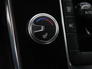 Grey Volvo V60 2016 in Vilnius, with an engine capacity of 2.00 L and mileage of 205 thousand km for 11699 €, photo 31 on AUTOMOTO.COM.LV