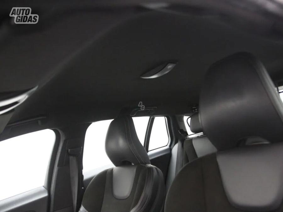 Grey Volvo V60 2016 in Vilnius, with an engine capacity of 2.00 L and mileage of 205 thousand km for 11699 €, photo 35 on AUTOMOTO.COM.LV