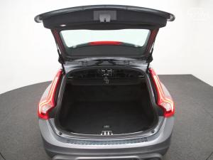 Grey Volvo V60 2016 in Vilnius, with an engine capacity of 2.00 L and mileage of 205 thousand km for 11699 €, photo 36 on AUTOMOTO.COM.LV