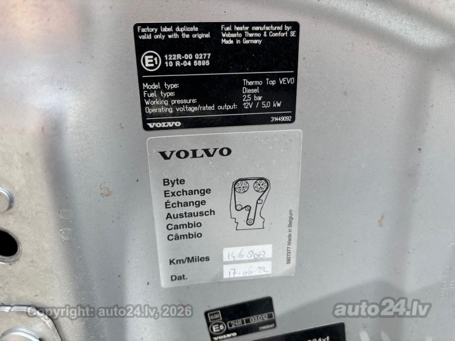 Grey Volvo V60 2016 in Paide, with an engine capacity of 2.00 L and mileage of 251 thousand km for 9190 €, photo 29 on AUTOMOTO.COM.LV