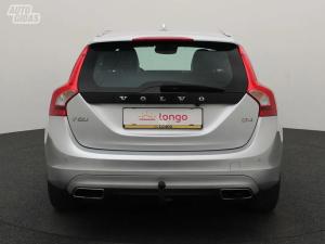 Grey Volvo V60 2016 in Vilnius, with an engine capacity of 2.00 L and mileage of 192 thousand km for 11499 €, photo 6 on AUTOMOTO.COM.LV