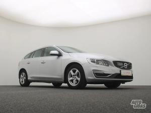 Grey Volvo V60 2016 in Vilnius, with an engine capacity of 2.00 L and mileage of 192 thousand km for 11499 €, photo 12 on AUTOMOTO.COM.LV