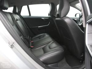 Grey Volvo V60 2016 in Vilnius, with an engine capacity of 2.00 L and mileage of 192 thousand km for 11499 €, photo 16 on AUTOMOTO.COM.LV