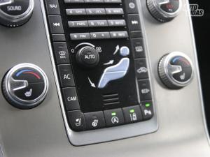 Grey Volvo V60 2016 in Vilnius, with an engine capacity of 2.00 L and mileage of 192 thousand km for 11499 €, photo 21 on AUTOMOTO.COM.LV