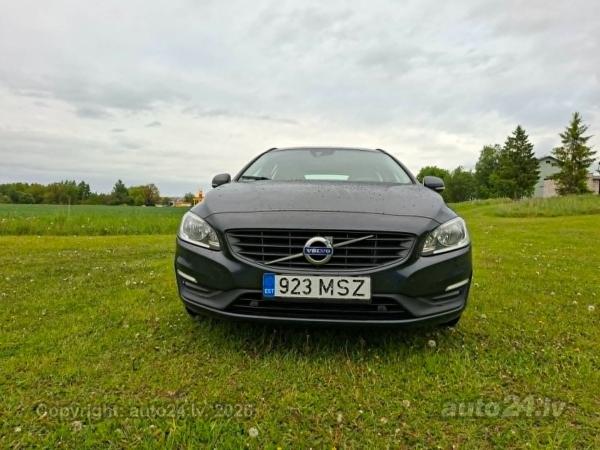 Grey Volvo V60 2016 in Rakvere, with an engine capacity of 2.00 L and mileage of 275 thousand km for 7500 €, photo 5 on AUTOMOTO.COM.LV