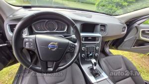 Pelēks Volvo V60 2016 Rakvere, ar dzinēja tilpumu 2.00 L un nobraukumu 275 tūkst. km par 7500 €, foto 13 vietnē AUTOMOTO.COM.LV