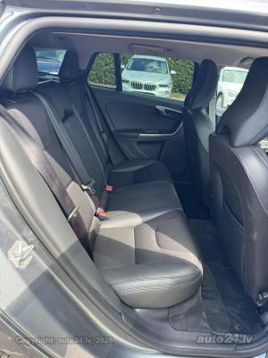 Grey Volvo V60 2016 in Tallinn, with an engine capacity of 2.00 L and mileage of 230 thousand km for 7480 €, photo 12 on AUTOMOTO.COM.LV