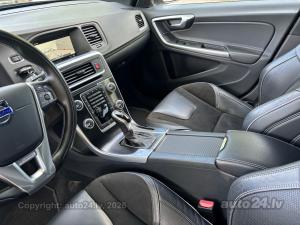 Серый Вольво B60 2016 в Пайде, объемом двигателя 2.00 л и пробегом 325 тыс. км за 8290 €, фото 13 на AUTOMOTO.COM.LV