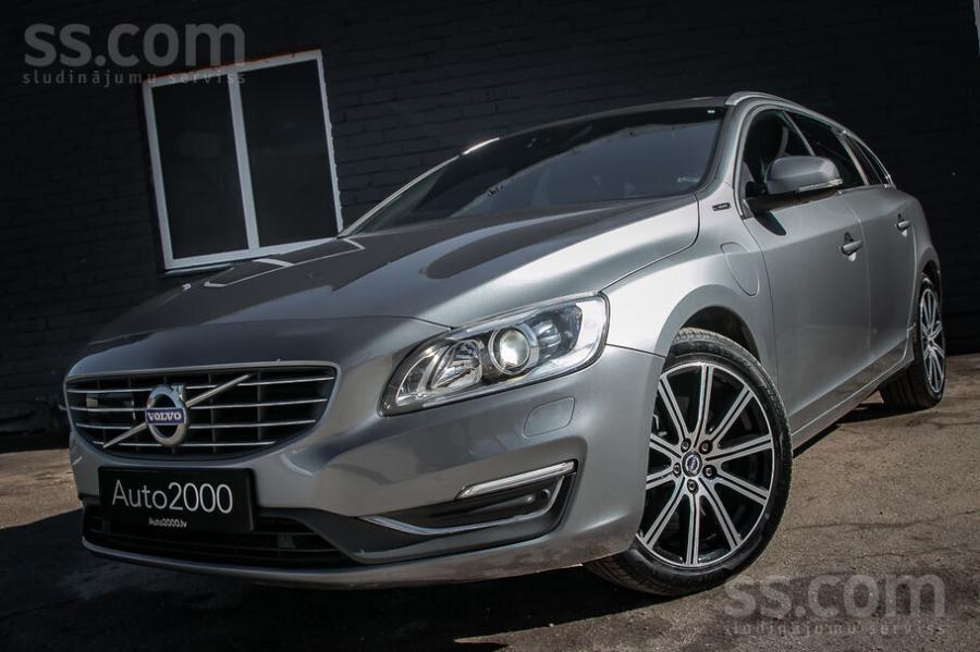 Pelēks Volvo V60 2016 Tukums, ar dzinēja tilpumu 2.40 L un nobraukumu 132 tūkst. km par 15490 €, foto 3 vietnē AUTOMOTO.COM.LV