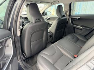Pelēks Volvo V60 2016 Rīga, ar dzinēja tilpumu 2.00 L un nobraukumu 256 tūkst. km par 10995 €, foto 8 vietnē AUTOMOTO.COM.LV
