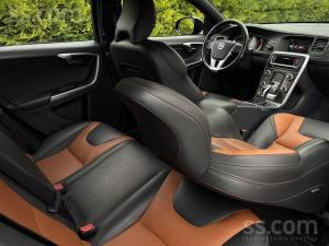 Серый Вольво B60 2016 в Рига, объемом двигателя 2.00 л и пробегом 277 тыс. км за 10400 €, фото 6 на AUTOMOTO.COM.LV