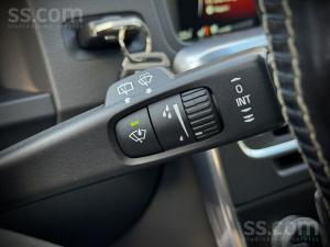Grey Volvo V60 2016 in Jelgava, with an engine capacity of 2.00 L and mileage of 267 thousand km for 10990 €, photo 17 on AUTOMOTO.COM.LV