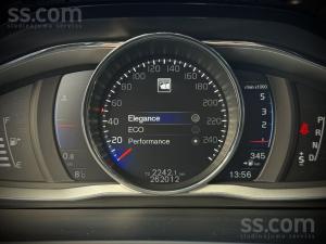 Grey Volvo V60 2016 in Jelgava, with an engine capacity of 2.00 L and mileage of 267 thousand km for 10990 €, photo 20 on AUTOMOTO.COM.LV