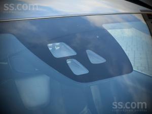 Grey Volvo V60 2016 in Jelgava, with an engine capacity of 2.00 L and mileage of 267 thousand km for 10990 €, photo 28 on AUTOMOTO.COM.LV