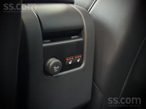 Grey Volvo V60 2016 in Jelgava, with an engine capacity of 2.00 L and mileage of 267 thousand km for 10990 €, photo 30 on AUTOMOTO.COM.LV