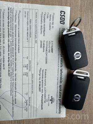 Grey Volvo V60 2016 in Jelgava, with an engine capacity of 2.00 L and mileage of 267 thousand km for 10990 €, photo 33 on AUTOMOTO.COM.LV