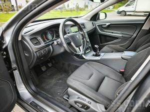 Grey Volvo V60 2016 in Riga, with an engine capacity of 2.00 L and mileage of 0 thousand km for 8300 €, photo 8 on AUTOMOTO.COM.LV