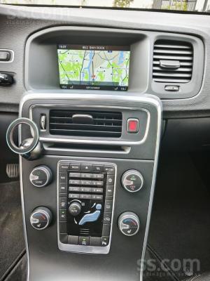 Grey Volvo V60 2016 in Riga, with an engine capacity of 2.00 L and mileage of 0 thousand km for 8300 €, photo 17 on AUTOMOTO.COM.LV