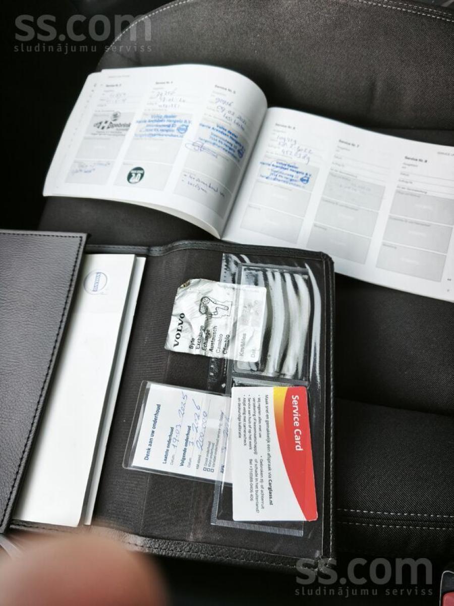 Grey Volvo V60 2016 in Riga, with an engine capacity of 2.00 L and mileage of 0 thousand km for 8300 €, photo 23 on AUTOMOTO.COM.LV