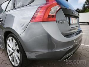 Grey Volvo V60 2016 in Riga, with an engine capacity of 2.00 L and mileage of 0 thousand km for 8300 €, photo 30 on AUTOMOTO.COM.LV