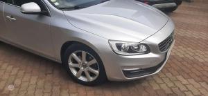 Pelēks Volvo V60 2016 Viļņa, ar dzinēja tilpumu 1.97 L un nobraukumu 222 tūkst. km par 7400 €, foto 3 vietnē AUTOMOTO.COM.LV