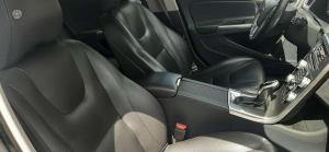 Pelēks Volvo V60 2016 Viļņa, ar dzinēja tilpumu 1.97 L un nobraukumu 222 tūkst. km par 7400 €, foto 16 vietnē AUTOMOTO.COM.LV