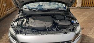 Pelēks Volvo V60 2016 Viļņa, ar dzinēja tilpumu 1.97 L un nobraukumu 222 tūkst. km par 7400 €, foto 22 vietnē AUTOMOTO.COM.LV